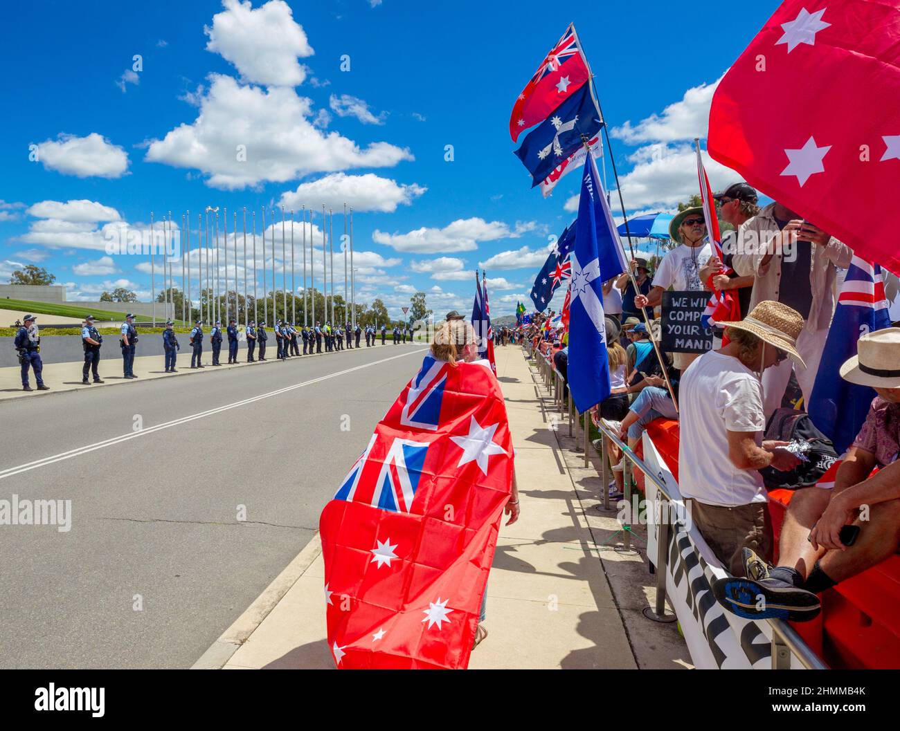 The 'Convoy to Canberra' coronavirus protest held on Capital Hill ...