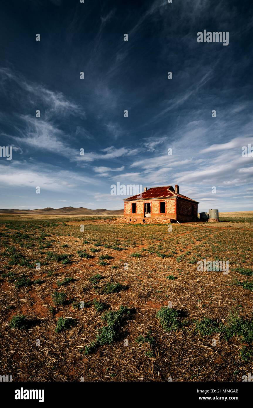 Iconic ruin of a Cobb & Co Cottage in Burra Stock Photo - Alamy