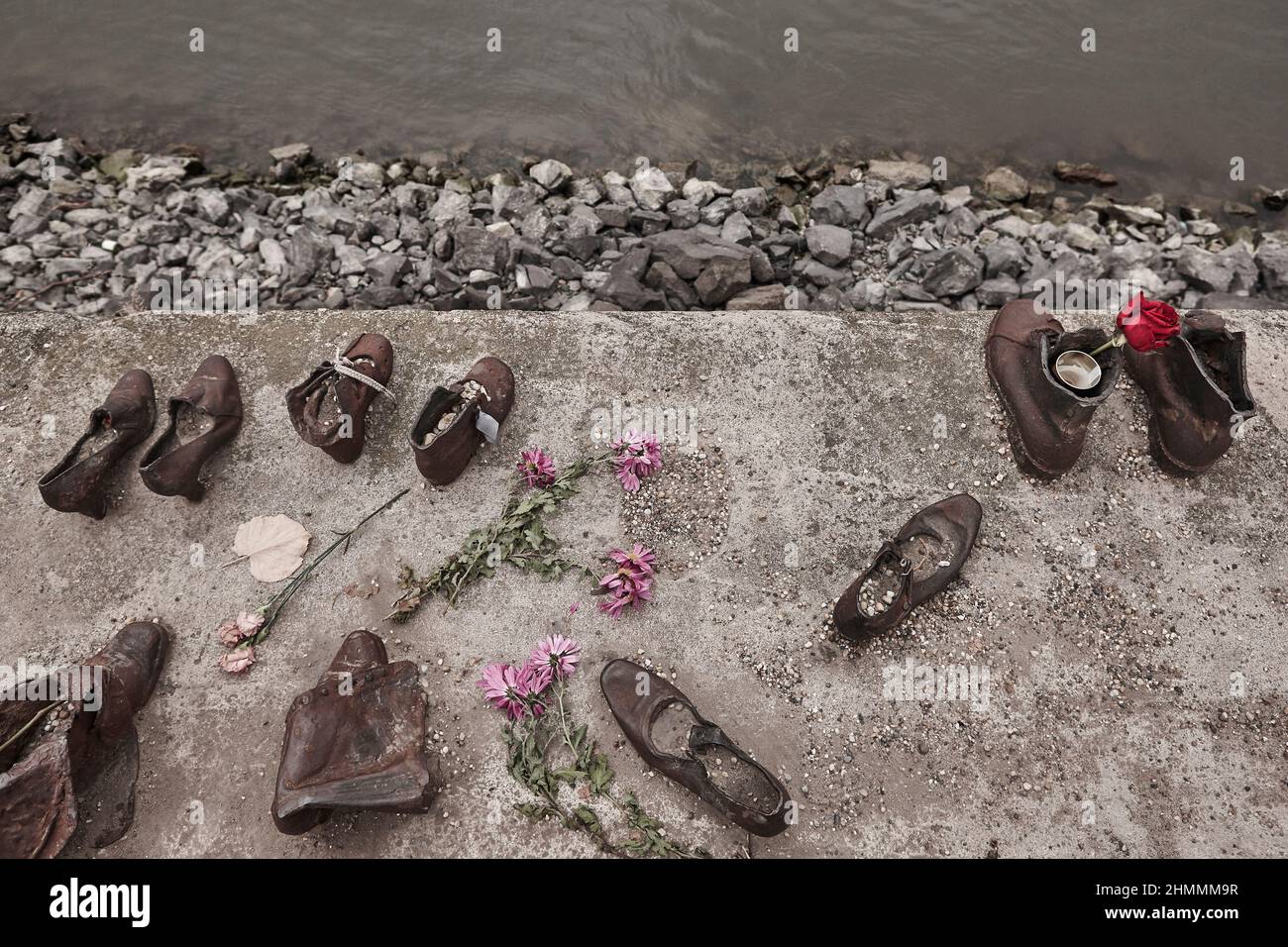 Budapest jewish memorial shoes on Danube riverbank. World war II Stock ...