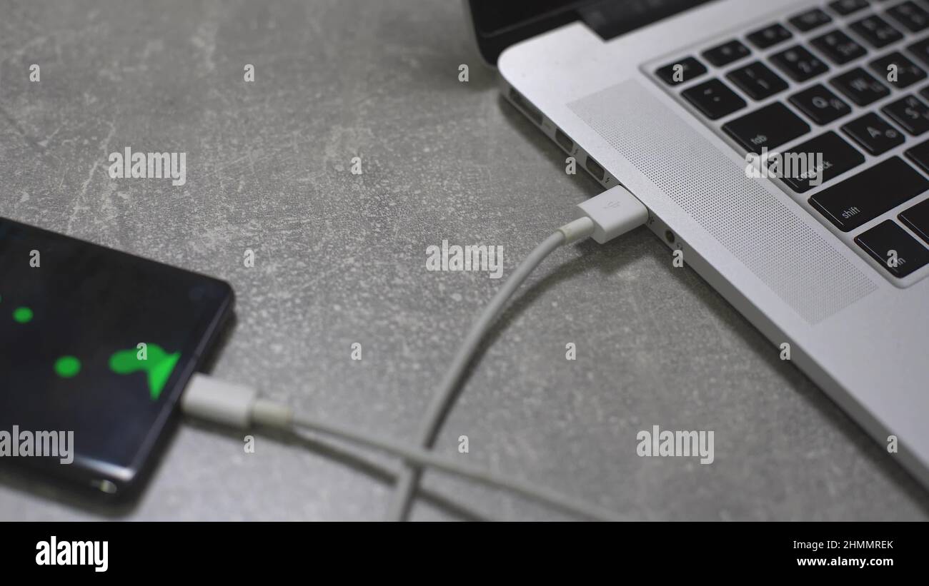 Connect the magnetic cable to your phone. Overfly magnetic micro USB ...