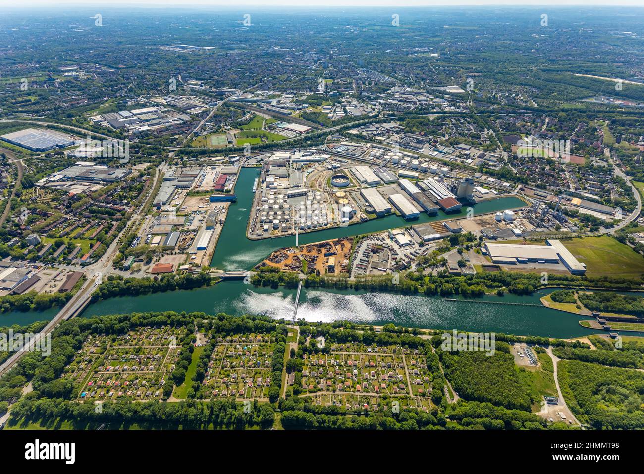 Aerial photograph, Gelsenkirchen city harbour on the Rhine-Herne canal ...