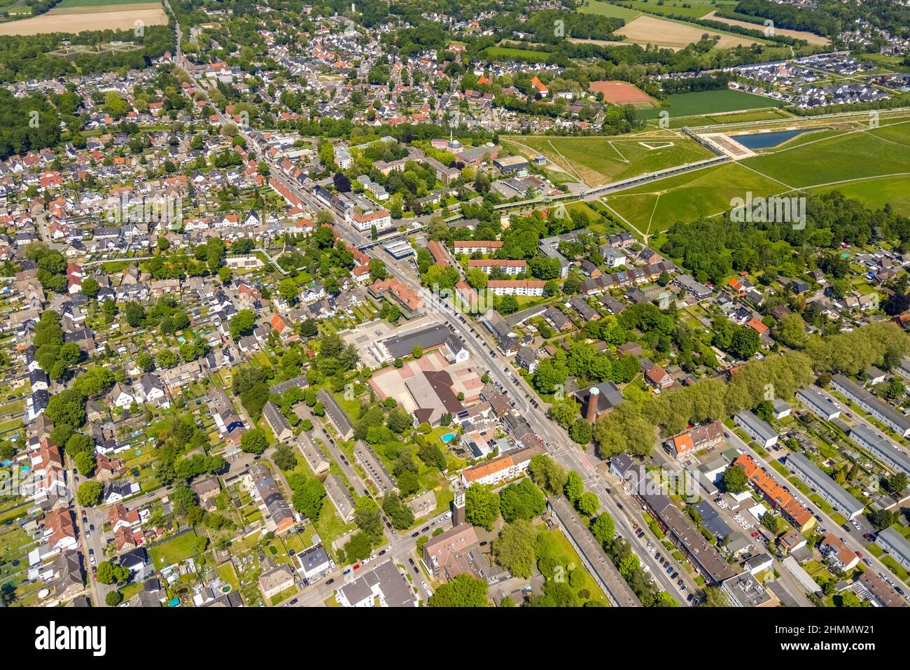 Aerial view, local shopping centre Hassel Polsumer Straße. Retail ...