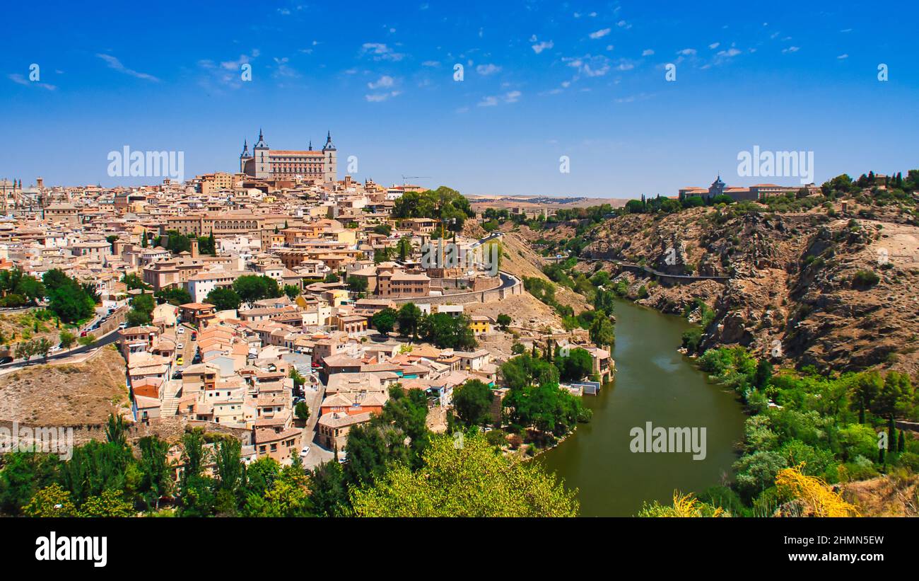 Overview of the city of Toledo and Tagus River Stock Photo - Alamy