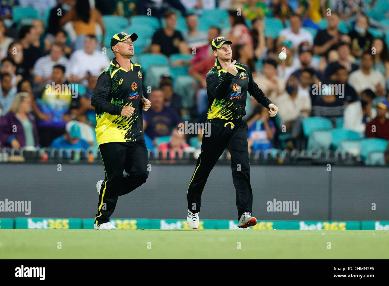 Steve smith cricket catch hi-res stock photography and images - Alamy