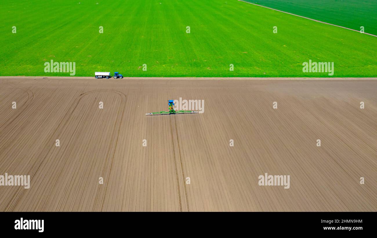 Sowed field hi-res stock photography and images - Alamy