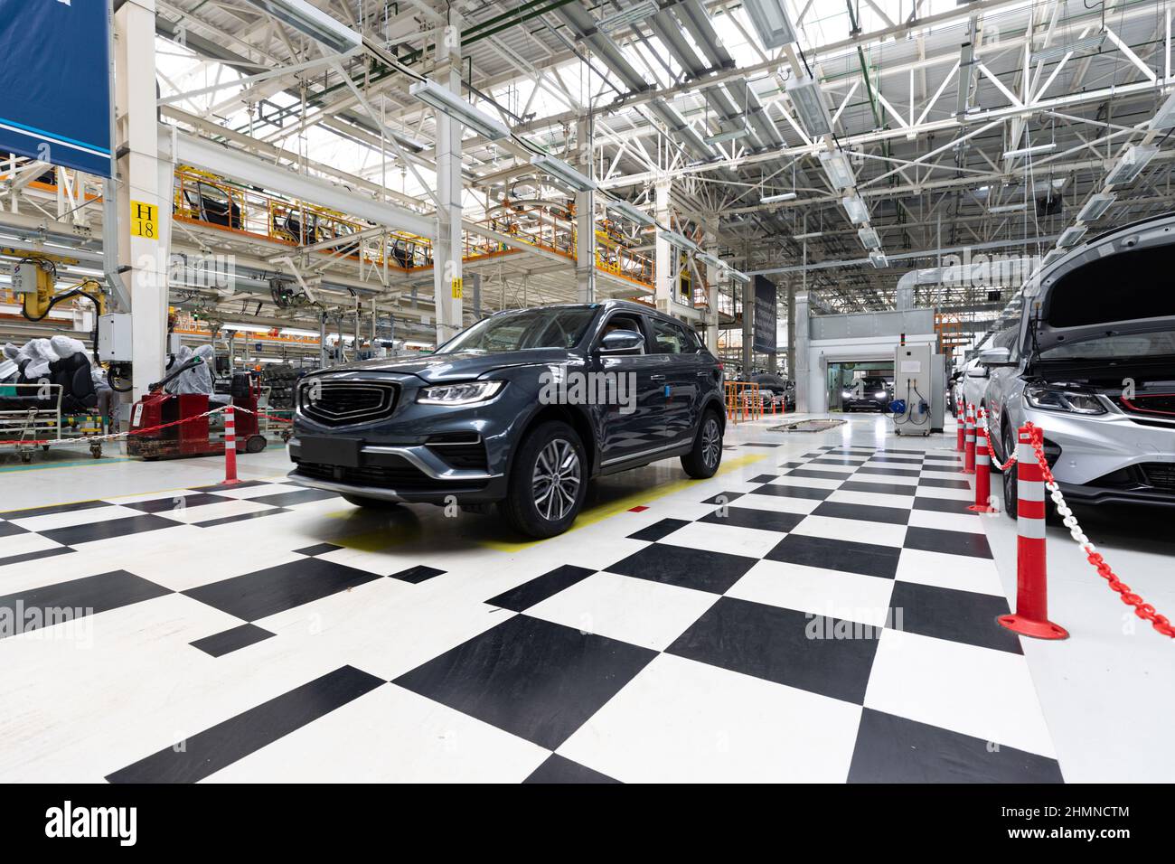 Modern car assembly plant. Auto industry. Interior of a high-tech ...