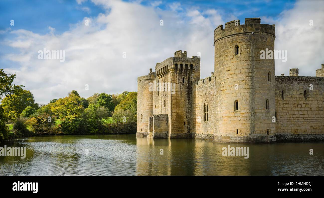 Bodiam Castle, 14th-century moated castle, East Sussex, UK Stock Photo ...