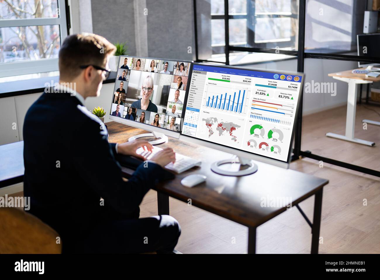 Business presentation on computer hi-res stock photography and images ...