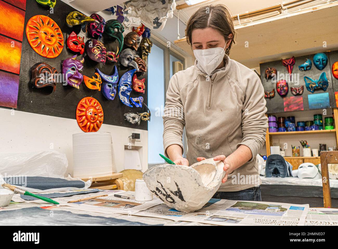 Venice, Italy. 11th Feb, 2022. Handcraft artist, Marina prepares a ...
