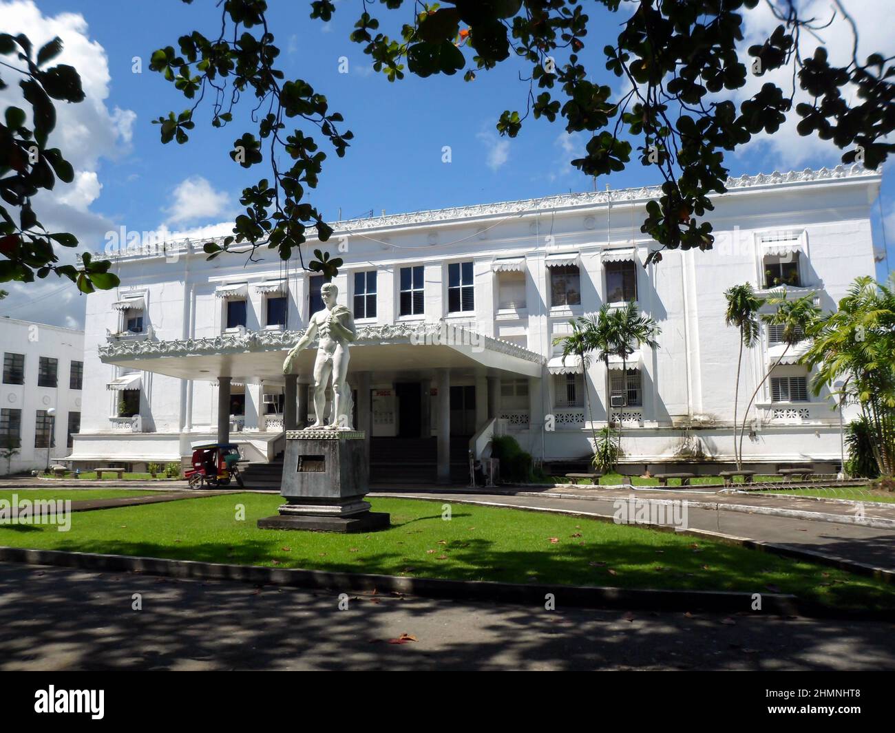 Cultural center of the philippines hi-res stock photography and images ...