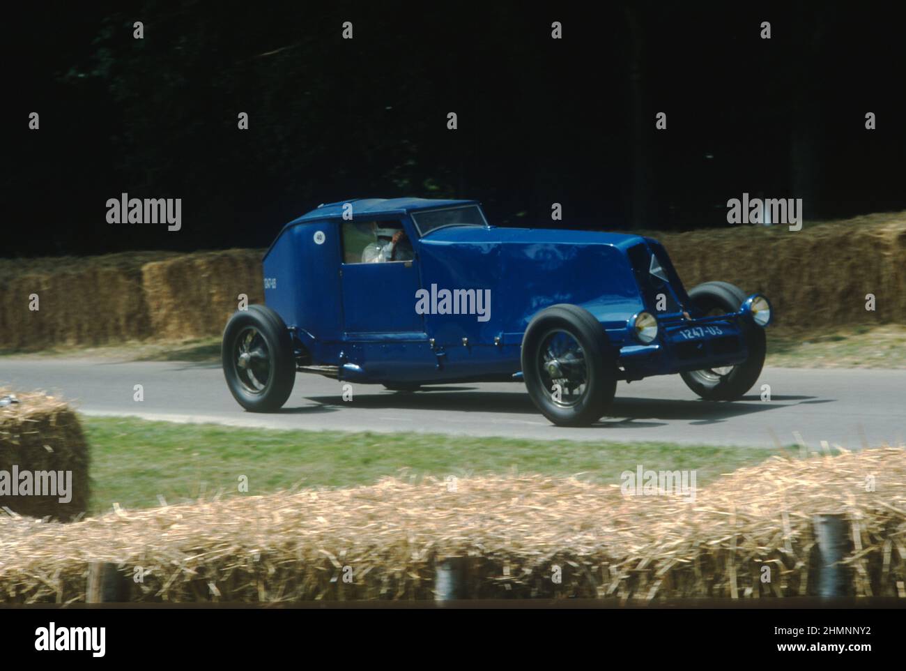 Speed breaker hi-res stock photography and images - Alamy