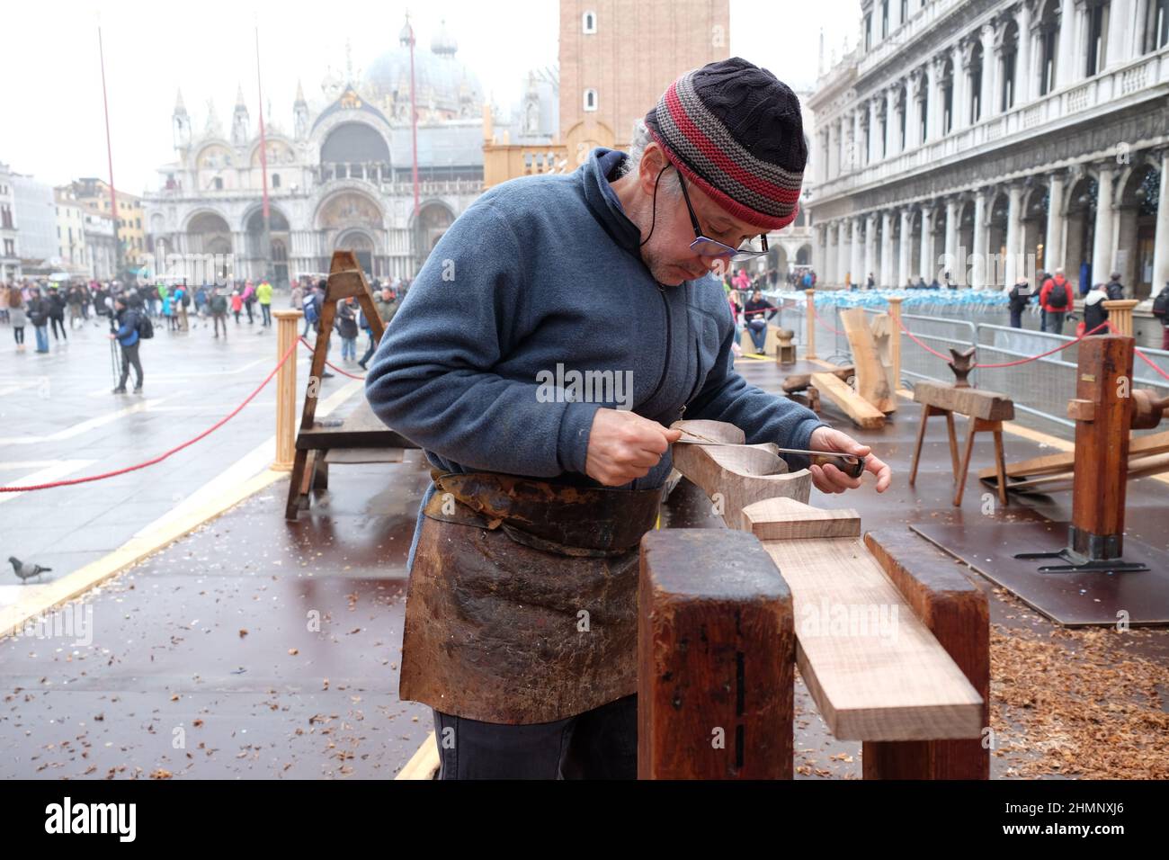 Artisan worker hi-res stock photography and images - Alamy