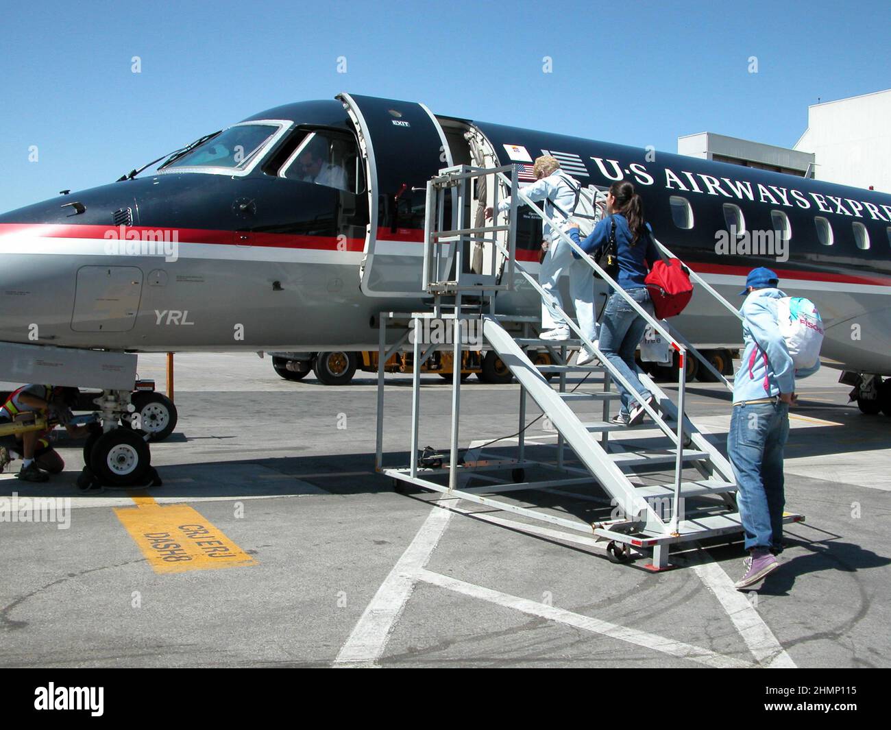 Boarding airplane usa hi-res stock photography and images - Alamy