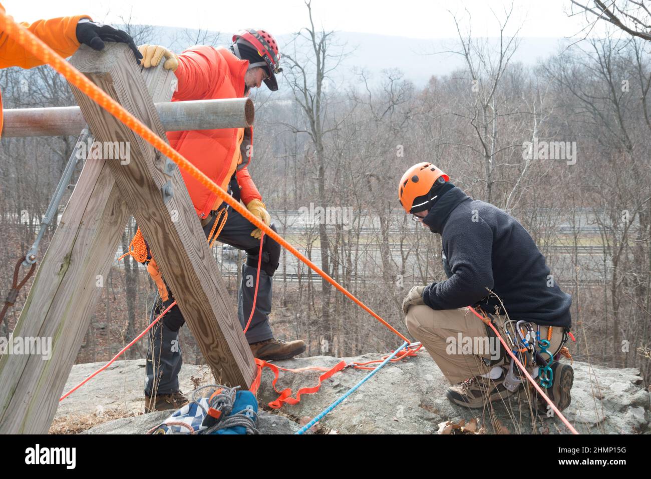 New Jersey Search and Rescue (NJSAR) Mountain Rescue Unit practice ...