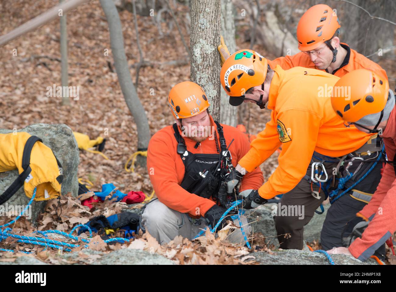 New Jersey Search and Rescue (NJSAR) Mountain Rescue Unit practice ...