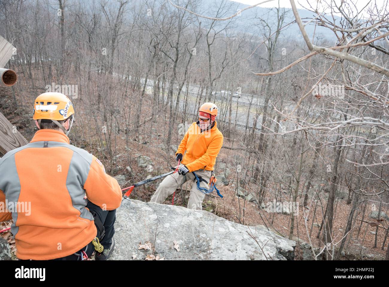 New Jersey Search and Rescue (NJSAR) Mountain Rescue Unit practice ...