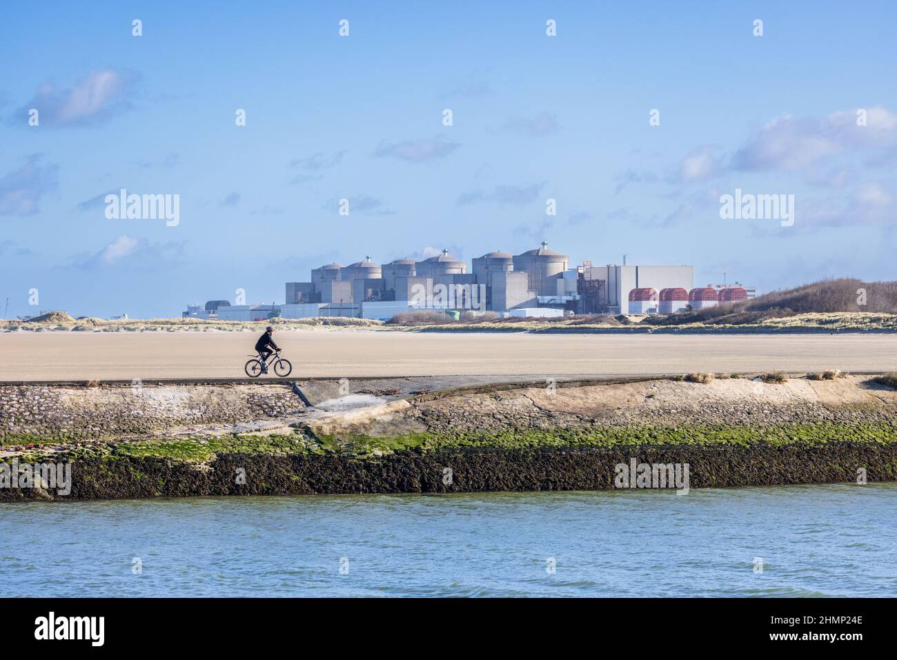 Gravelines, France, 11 February 2022. The Gravelines nuclear power ...