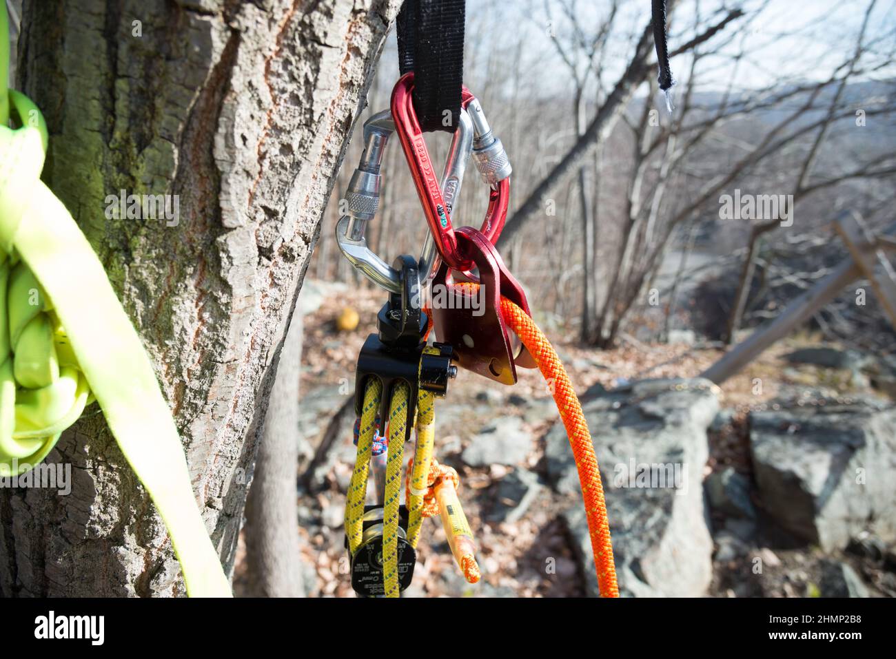 New Jersey Search and Rescue (NJSAR) Mountain Rescue Unit practice ...