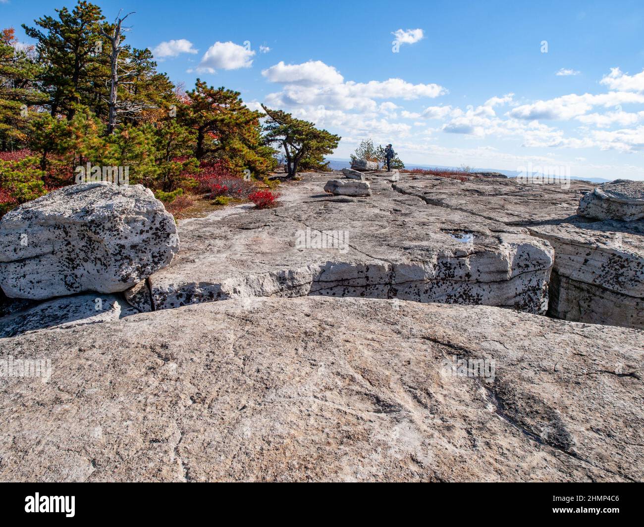 Fall views of the Shawanagunk Mountains, New Paltz, NJ USA. The Gunks ...