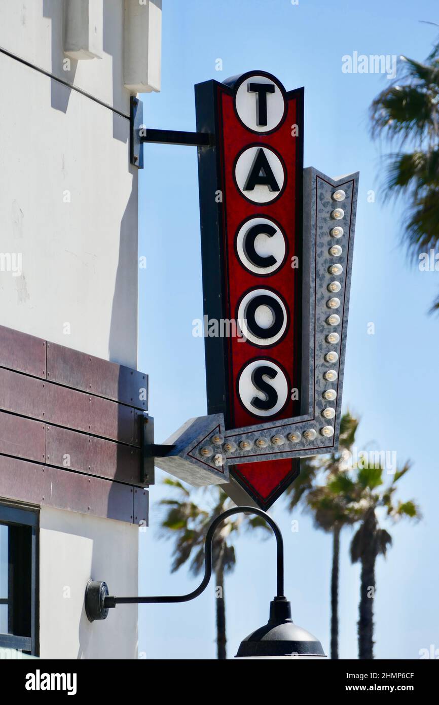 Tacos arrow hi-res stock photography and images - Alamy