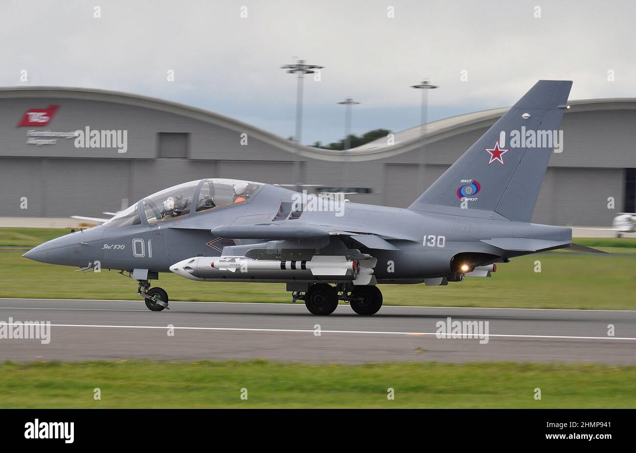 RUSSIAN AIR FORCE YAKOVLEV YAK-130 ADVANCED TRAINING AIRCRAFT Stock ...