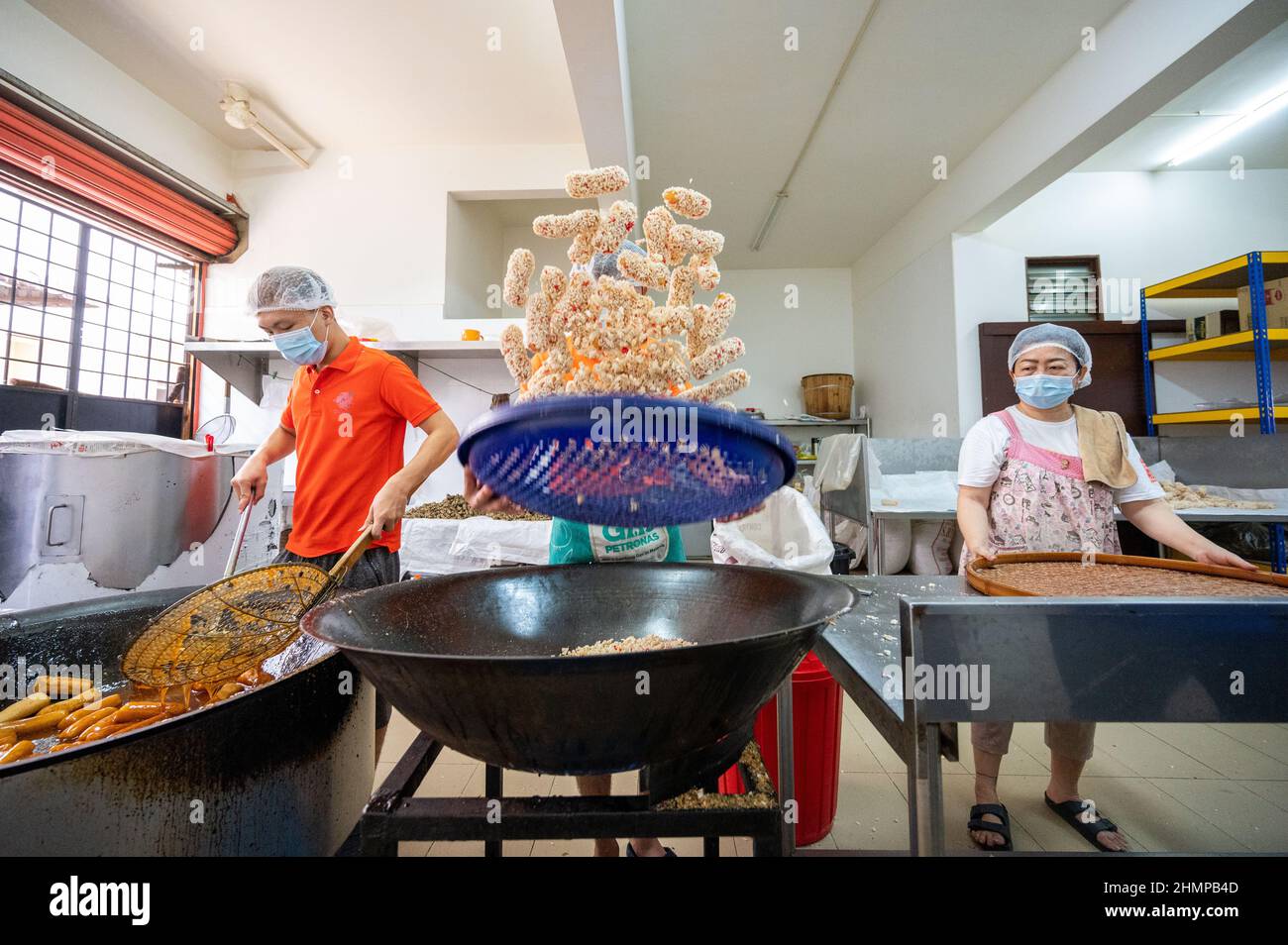 Kuala Lumpur, Malaysia. 24th Jan, 2022. Oh Chee Keong's wife Loh Wai ...