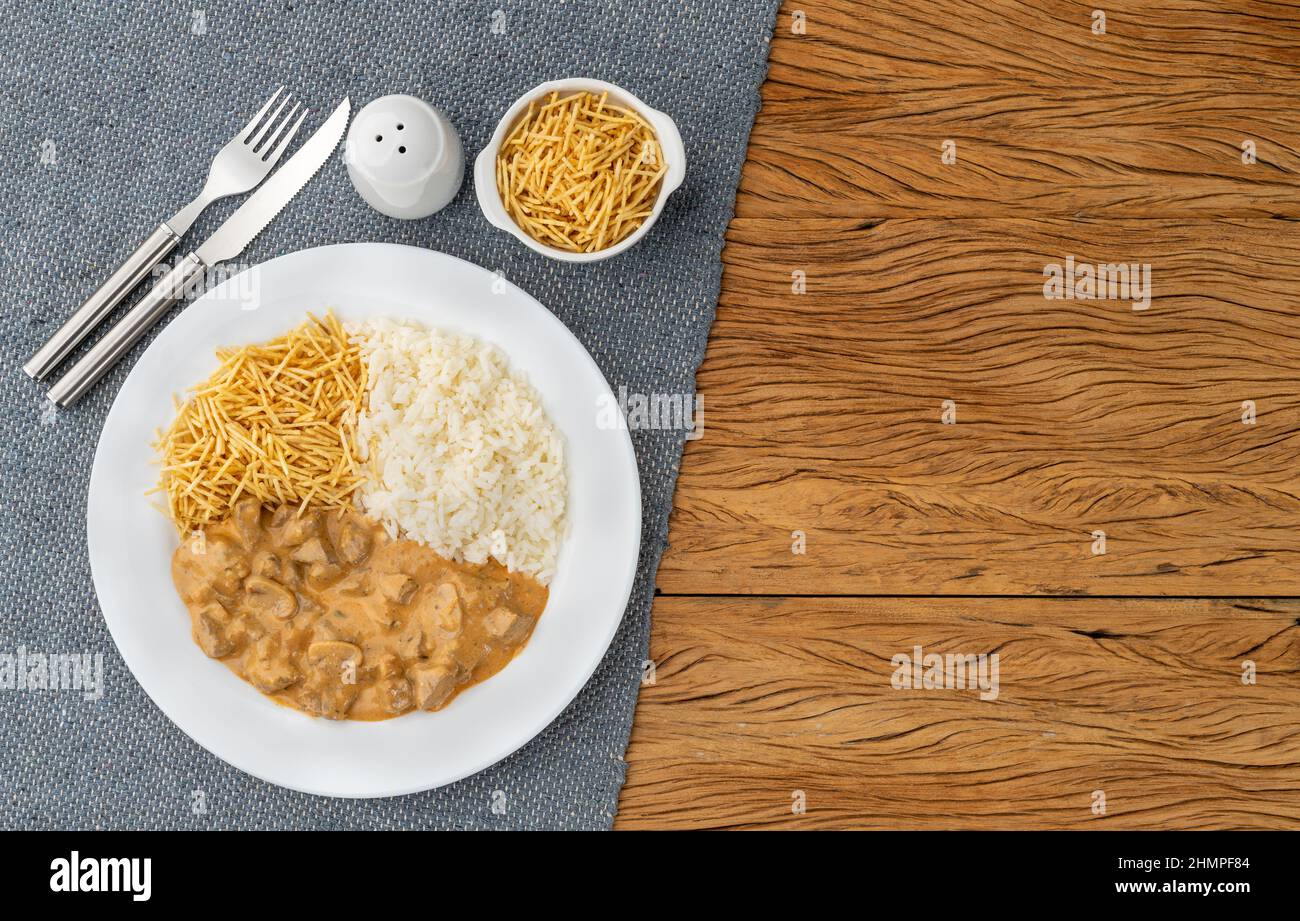 Straw potato hi-res stock photography and images - Alamy