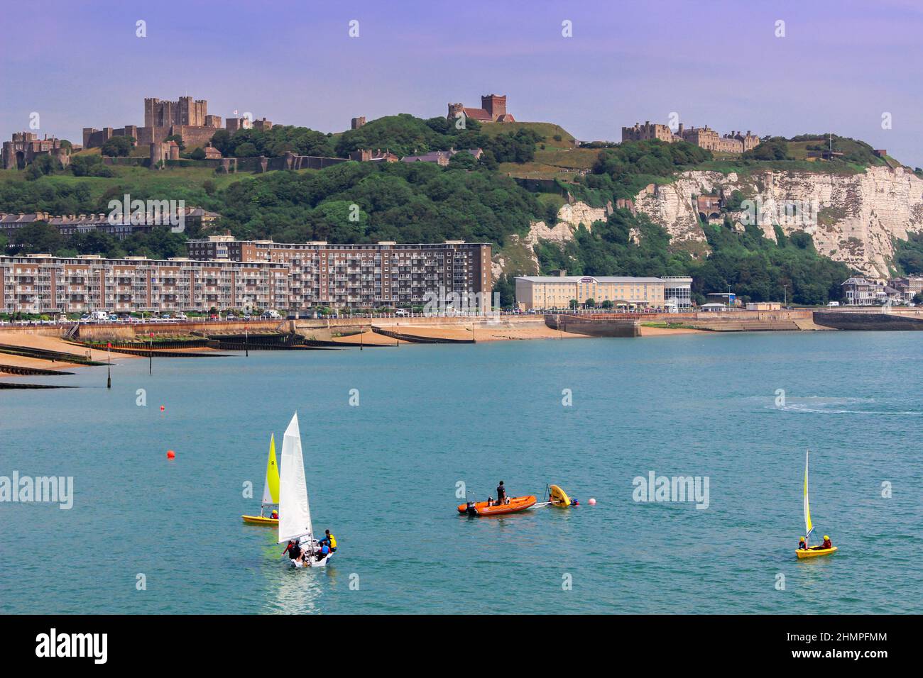 Sailing school dover hi-res stock photography and images - Alamy