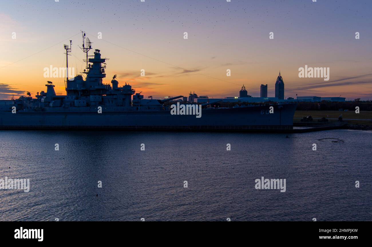Uss alabama aerial hi-res stock photography and images - Alamy