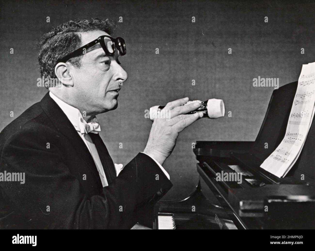 Victor borge hi-res stock photography and images - Alamy