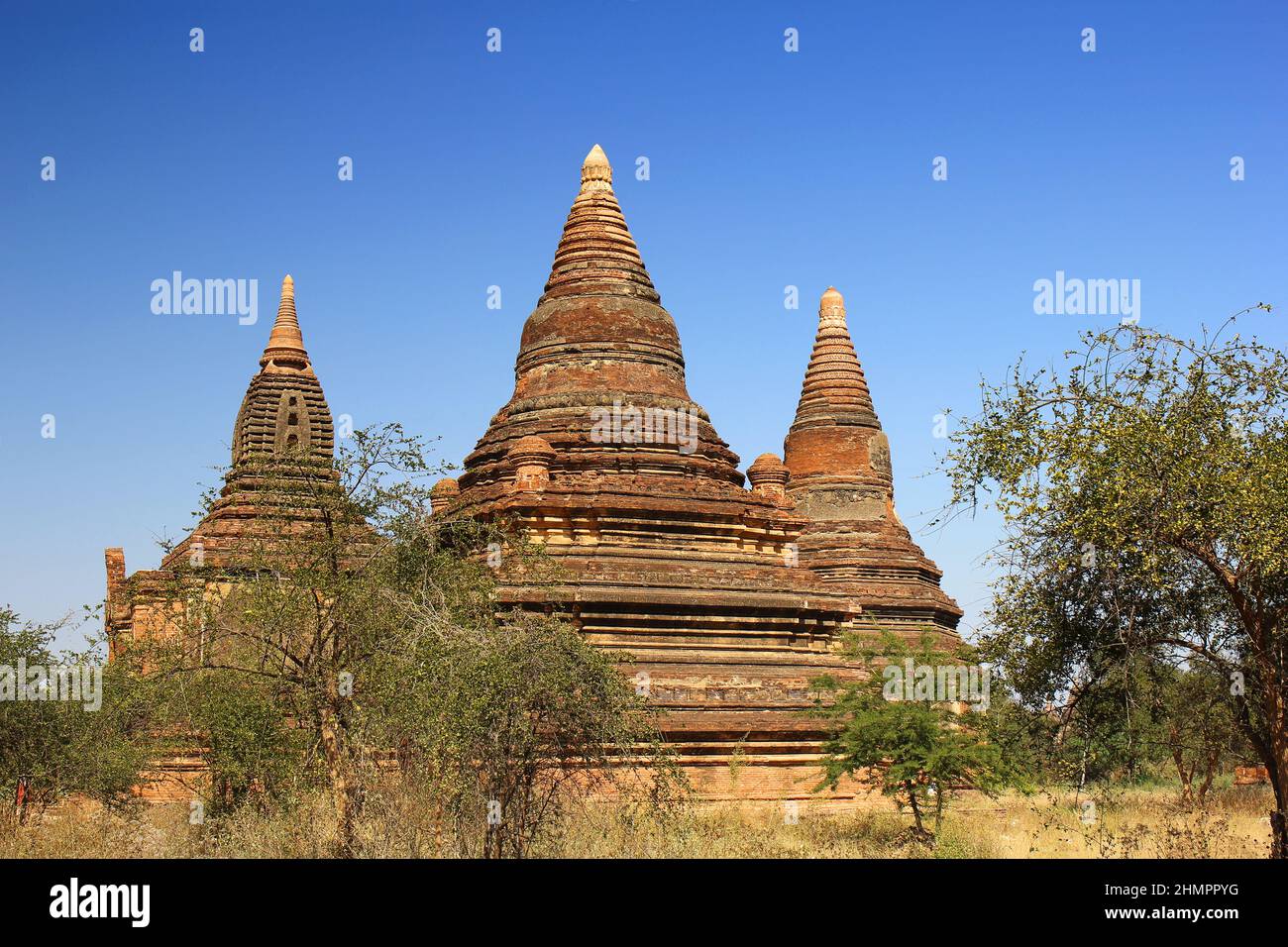 Abandoned temple myanmar hi-res stock photography and images - Alamy
