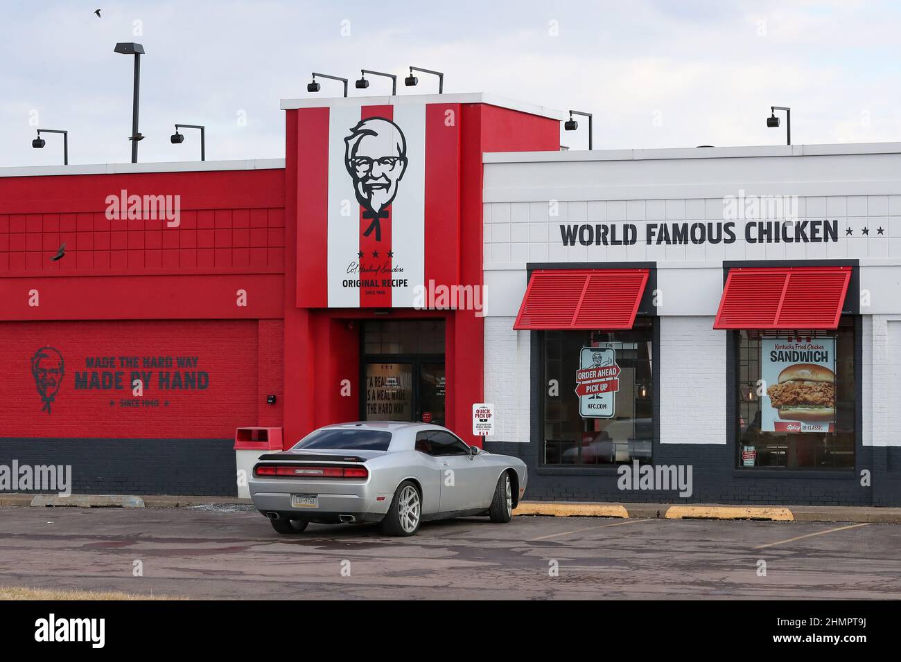 Kfc logos hi-res stock photography and images - Alamy