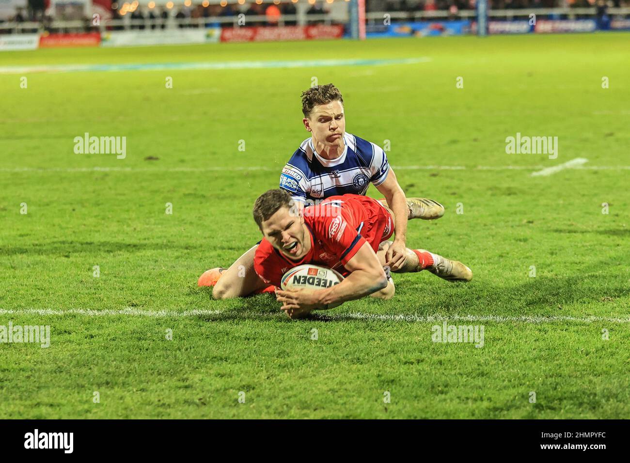 Matt Parcell #9 of Hull KR goes over for a try Stock Photo - Alamy