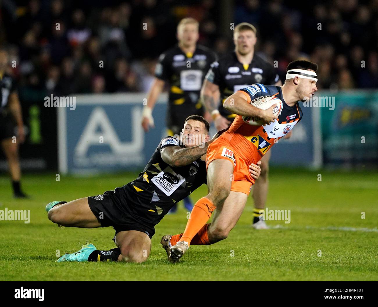 Deon cross hi-res stock photography and images - Alamy