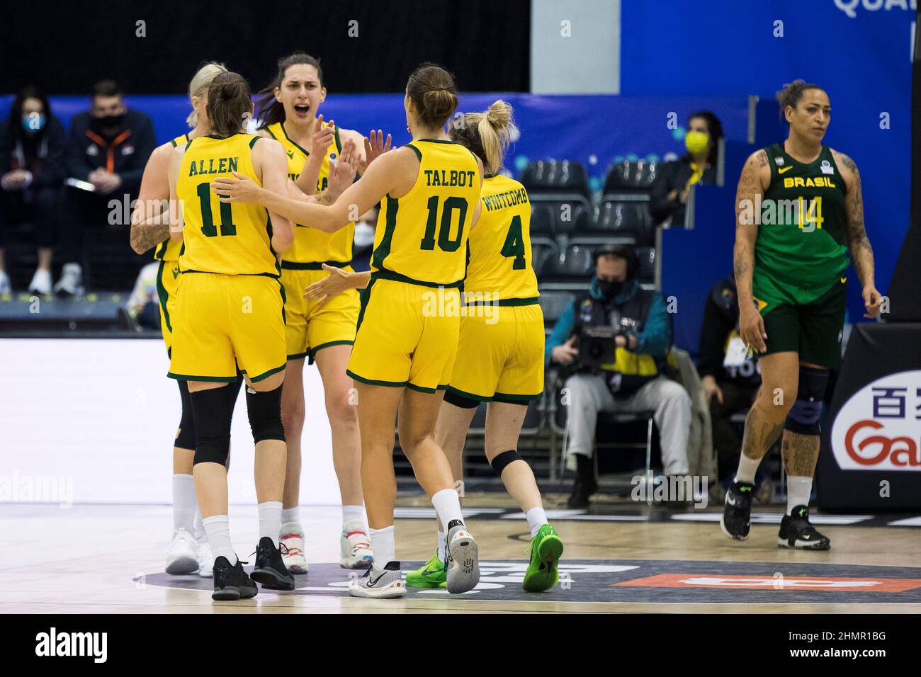 Brazil players celebrate world cup 2022 hi-res stock photography and ...