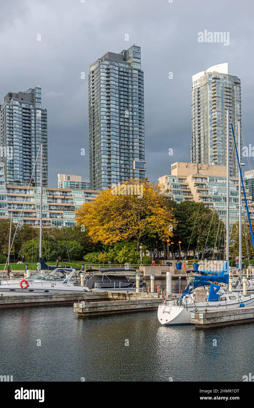 Evening skyline of Toronto, Canada from Marina Quay West Stock Photo ...