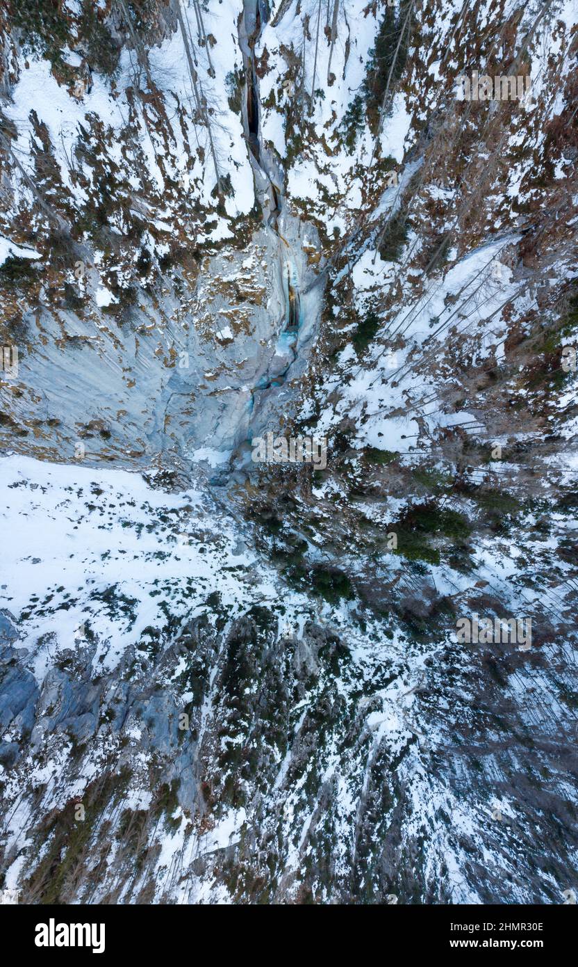 Climbing over ledge hi-res stock photography and images - Alamy