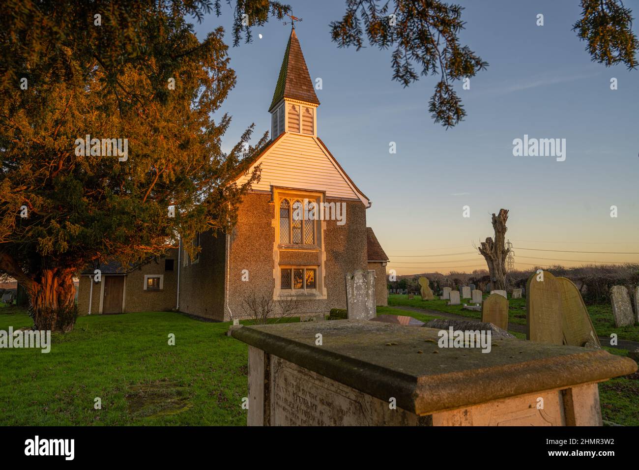 Saint margarets church ifield hi-res stock photography and images - Alamy