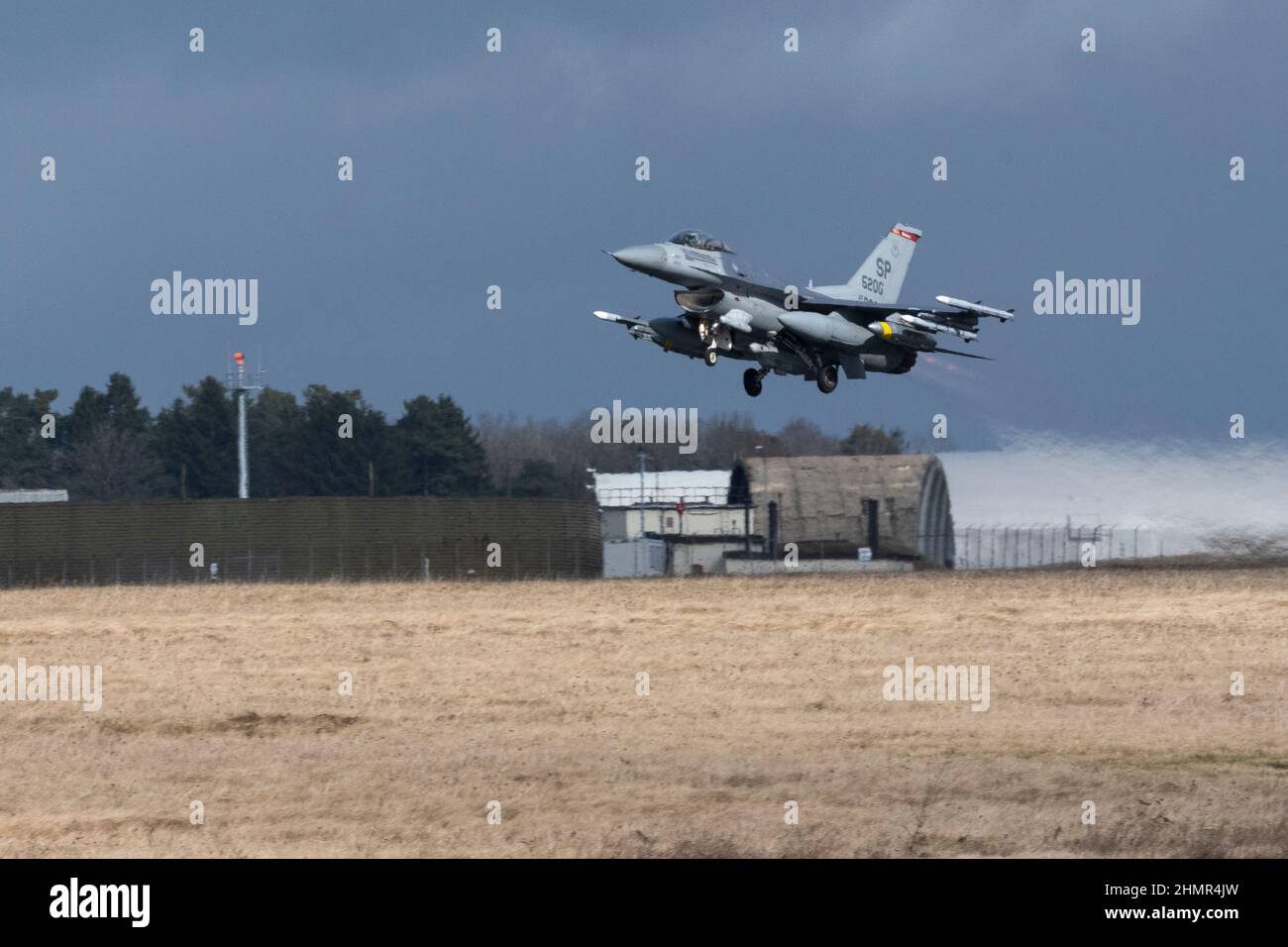U.S. Air Force F-16 Fighting Falcons from the 480th Fighter Squadron ...