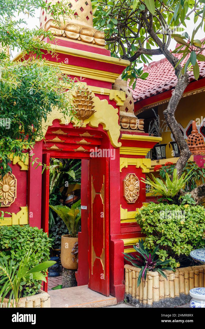 Chinese temple Kelenteng Ong Tay Jen Griya Kongco Dwipayana, Denpasar ...