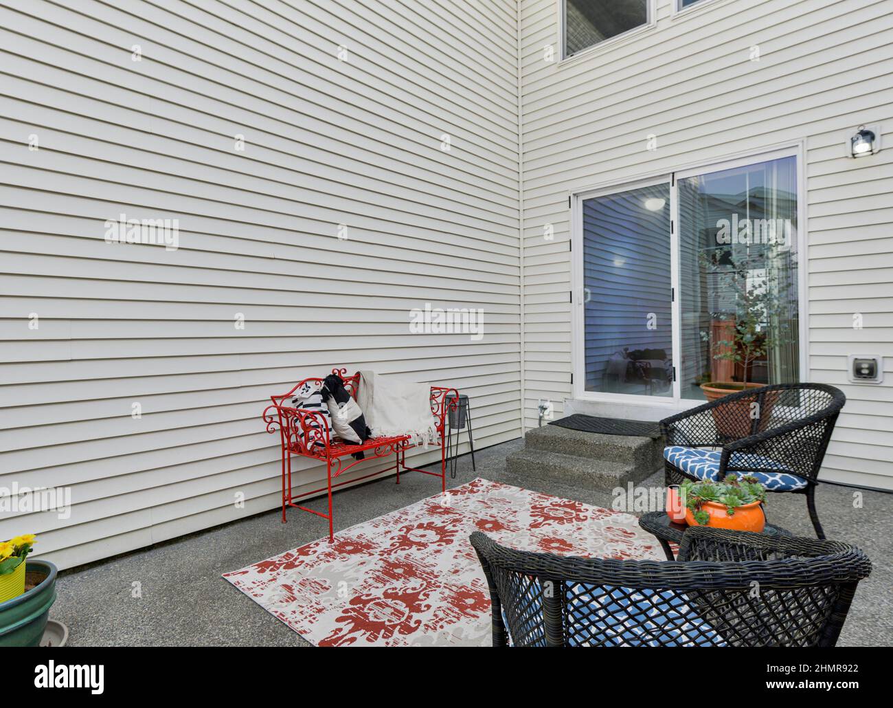 Modern residential back exterior Stock Photo - Alamy