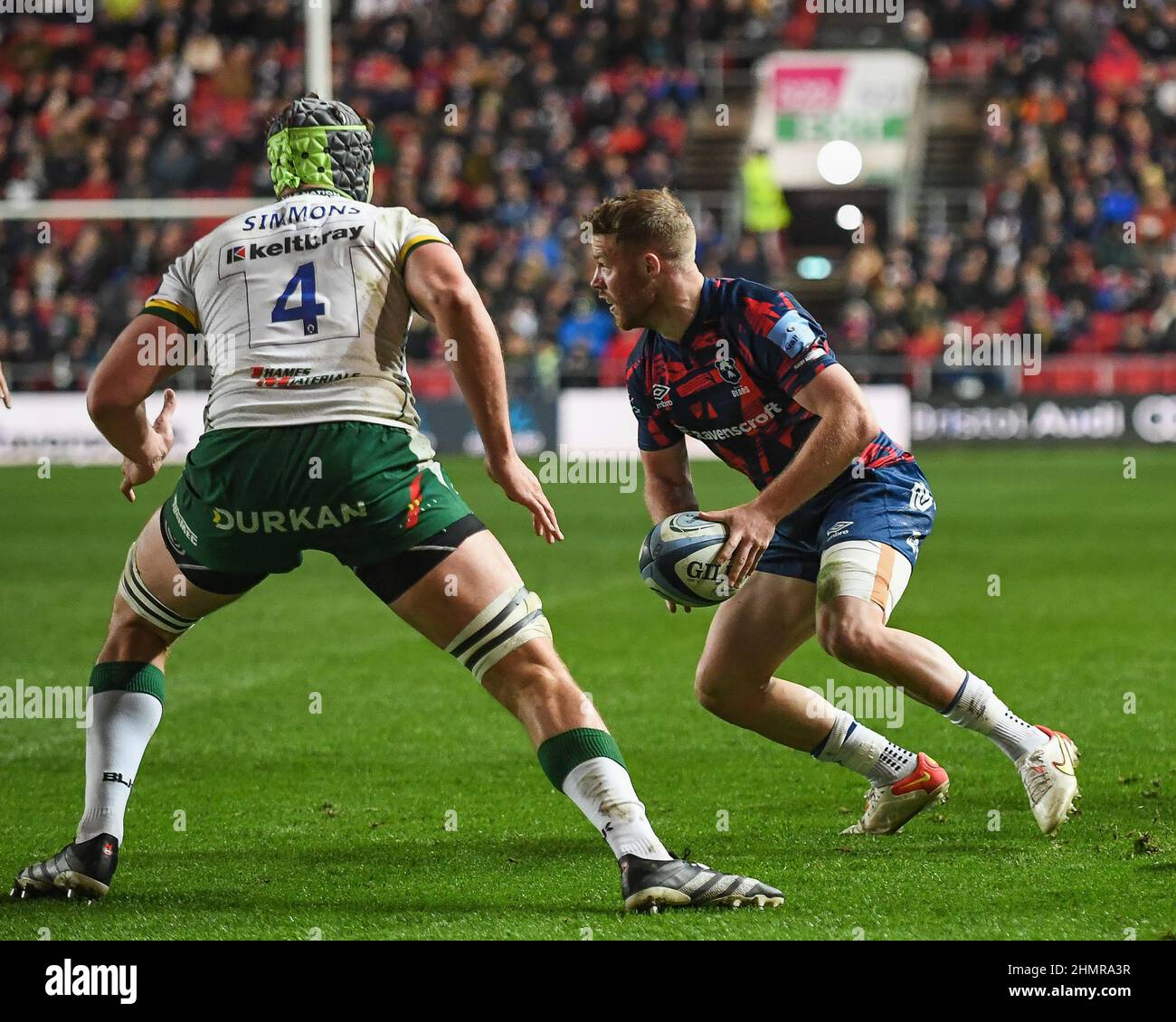 Tom Whiteley of Bristol Bears,under pressure from Rob Simmons of London ...