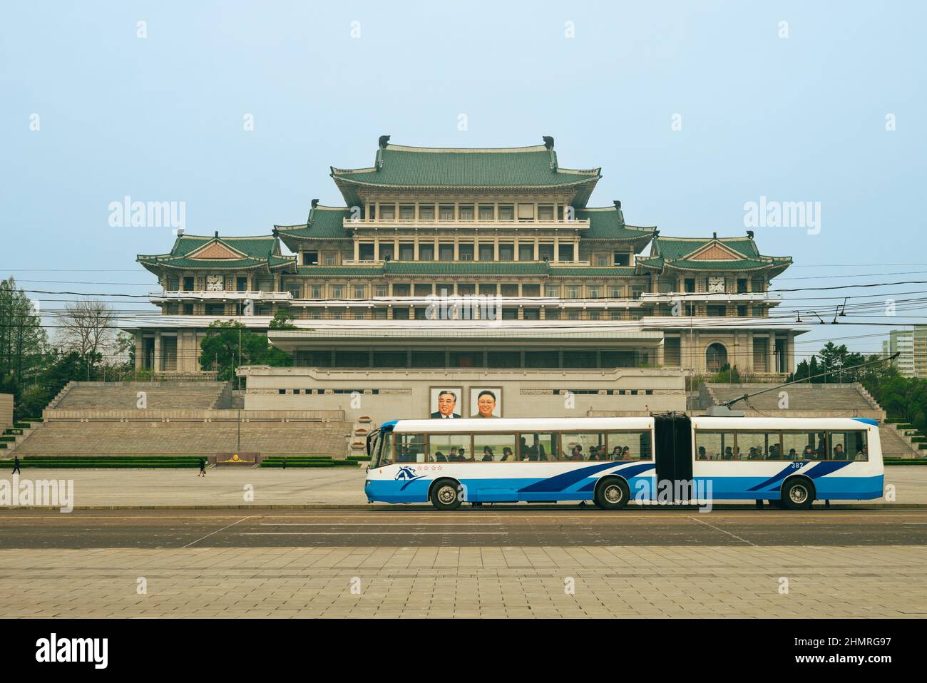Government building in pyongyang on hi-res stock photography and images ...