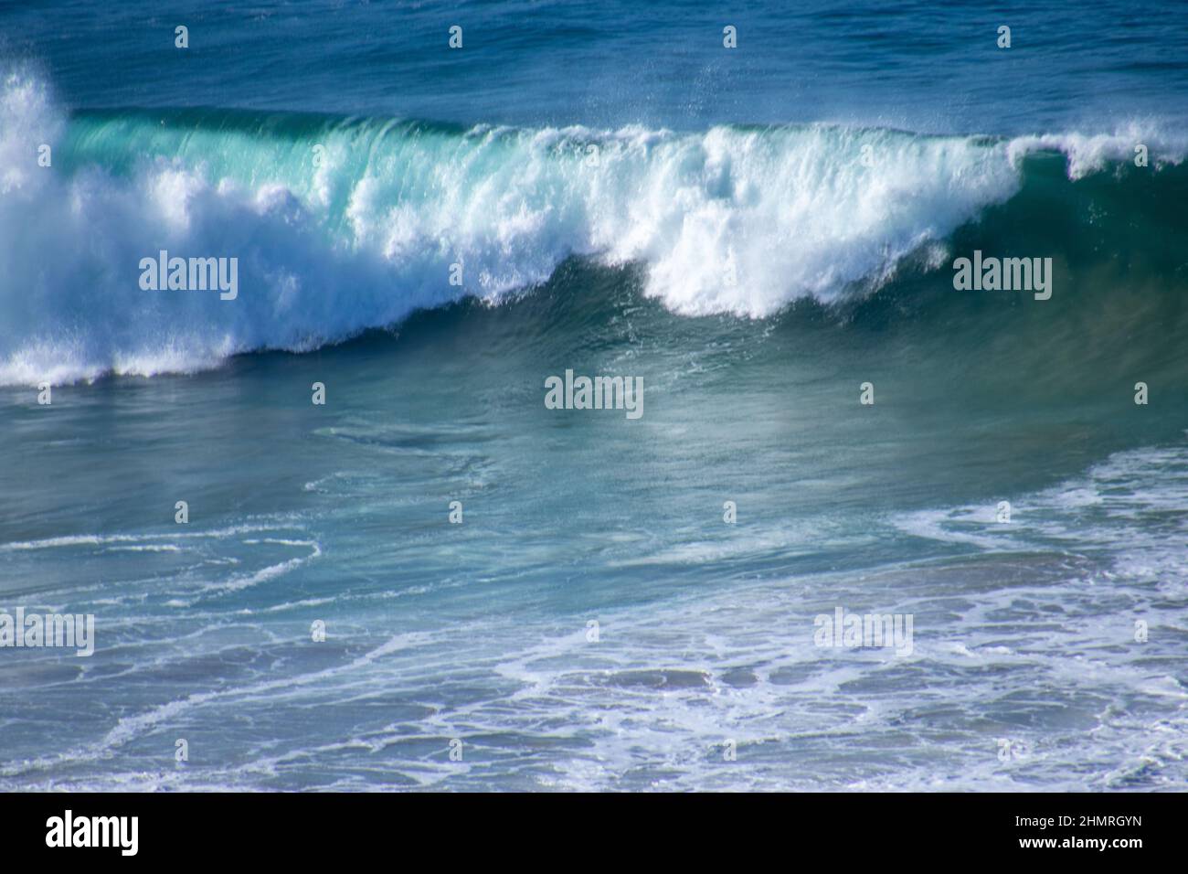Waves, ocean, sea and spray image for background use Stock Photo - Alamy