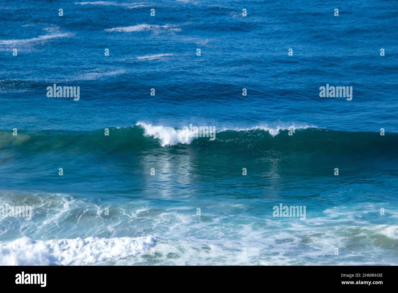 Waves, ocean, sea and spray image for background use Stock Photo - Alamy
