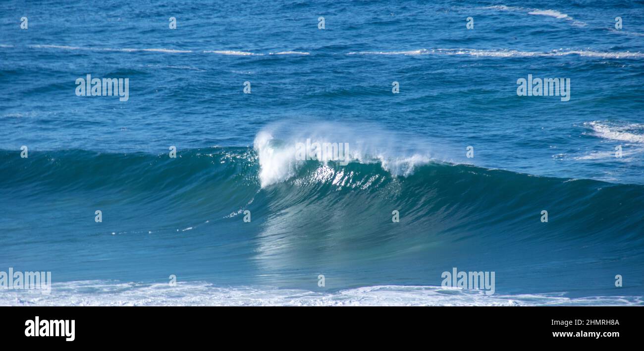 Waves, ocean, sea and spray image for background use Stock Photo - Alamy