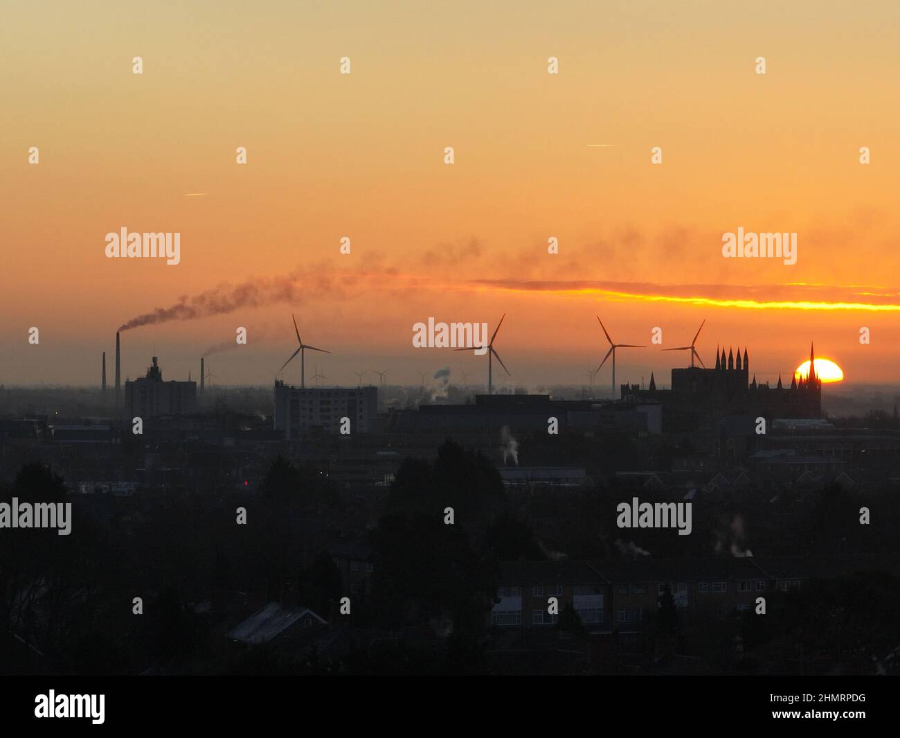 Sunrise behind peterborough cathedral hi-res stock photography and ...