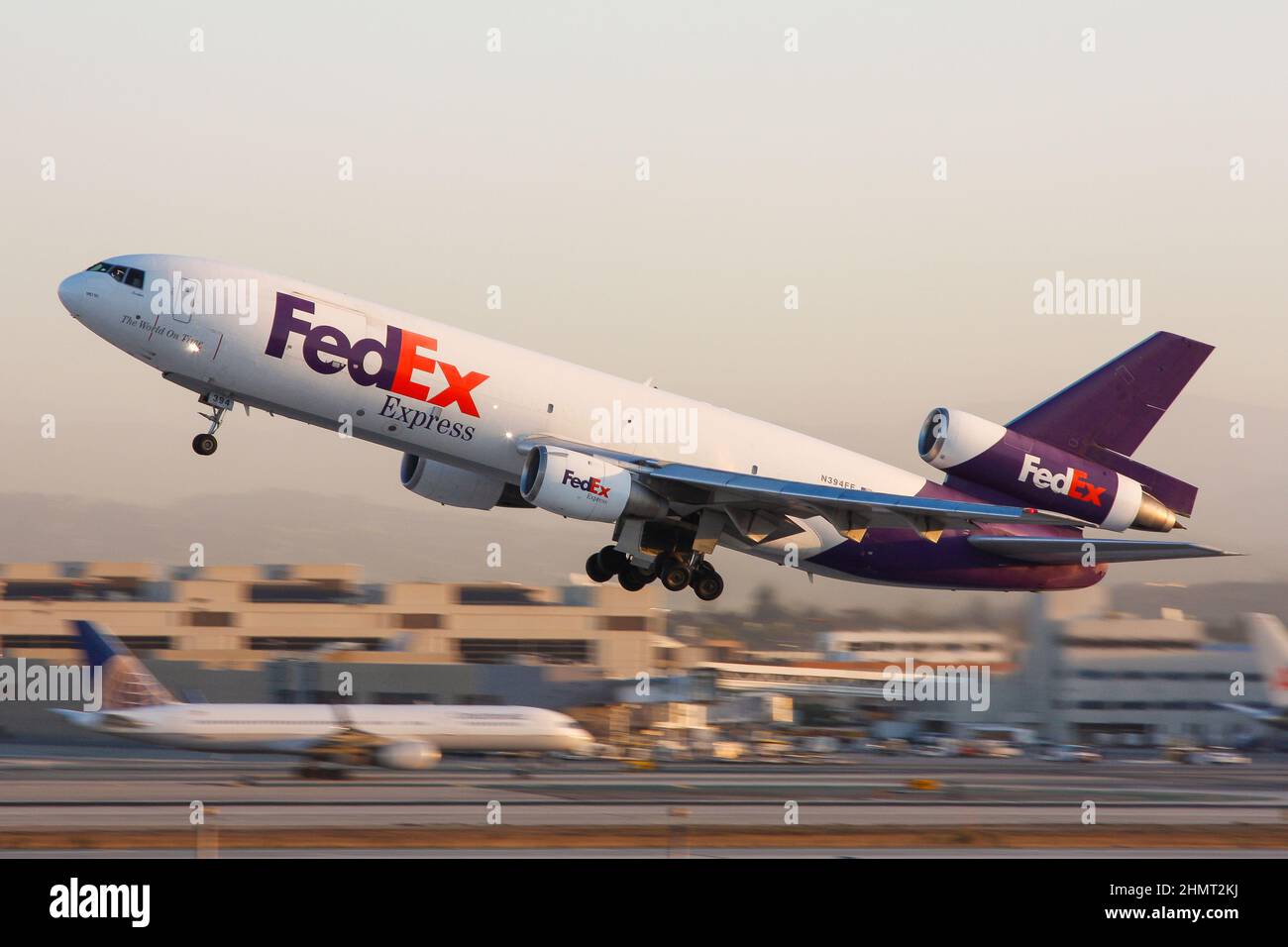 Aviation supply chain hi-res stock photography and images - Alamy