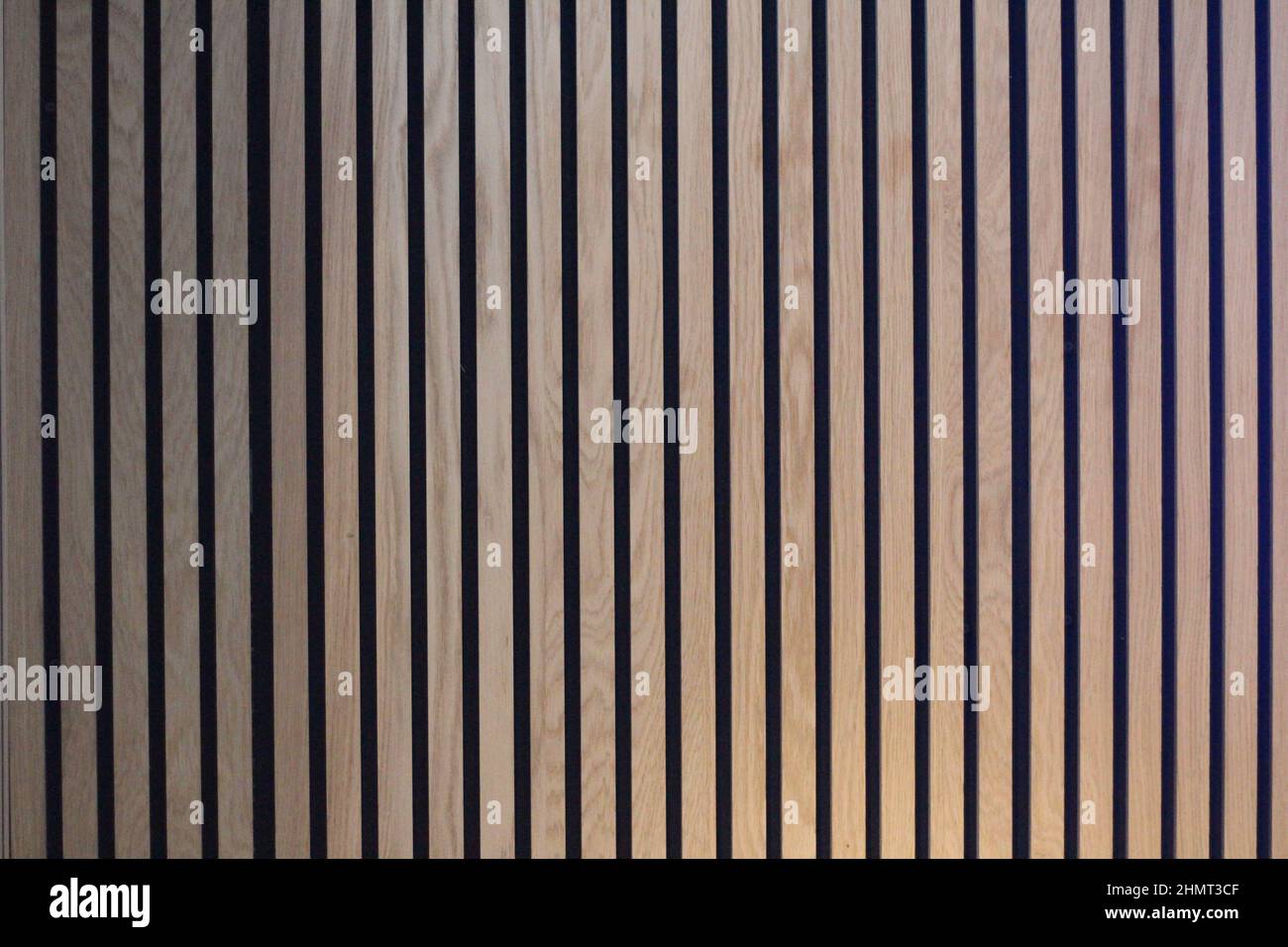 Closeup shot of spaced vertical wooden slats Stock Photo - Alamy
