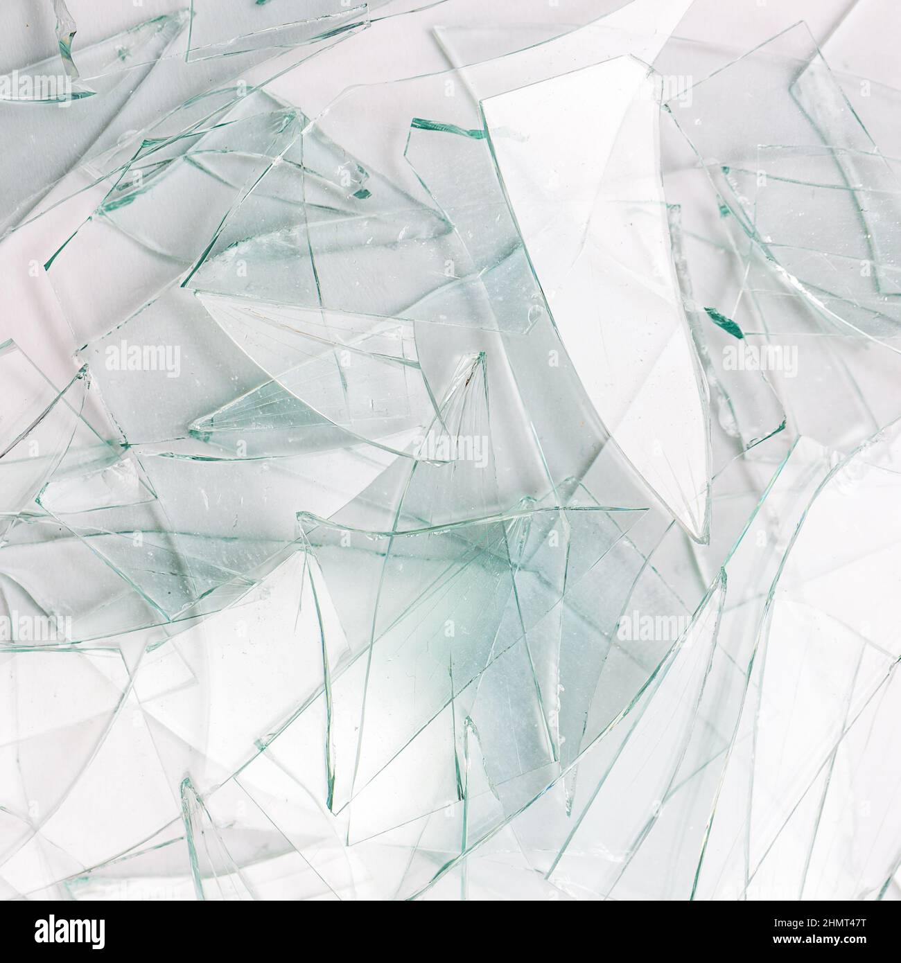 glas splitter Broken window on white gray background Stock Photo - Alamy